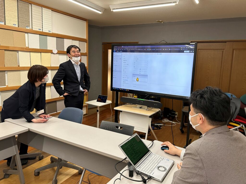 Microsoft Teams Rooms導入事例：ひまわりほーむ様 | Microsoft Base Kanazawa